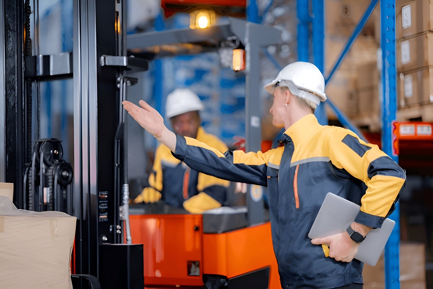 Understanding Two-Way vs. Four-Way Pallets